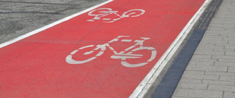 Wie mag er eigenlijk op het fietspad rijden?