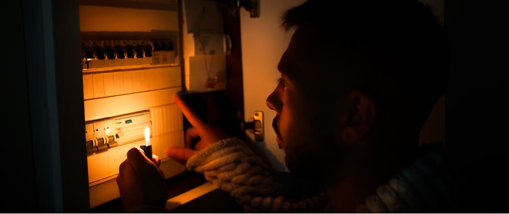 Stroomuitval, we moeten wennen aan paar minuten zonder stroom