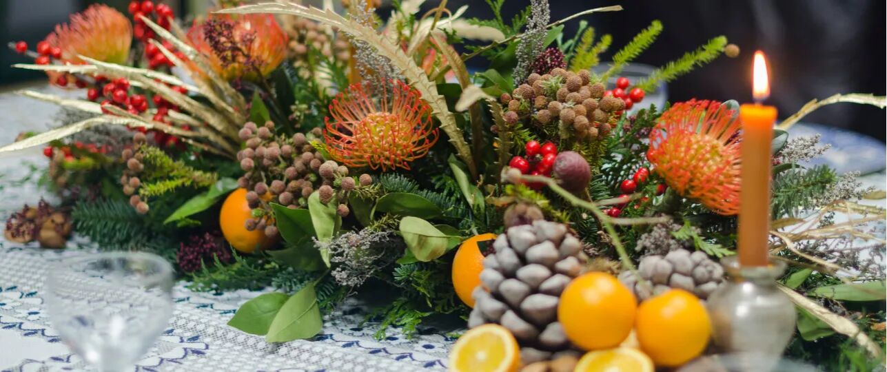 Lang(er) leve het kerststuk, met houdbaar groen (uit eigen tuin)