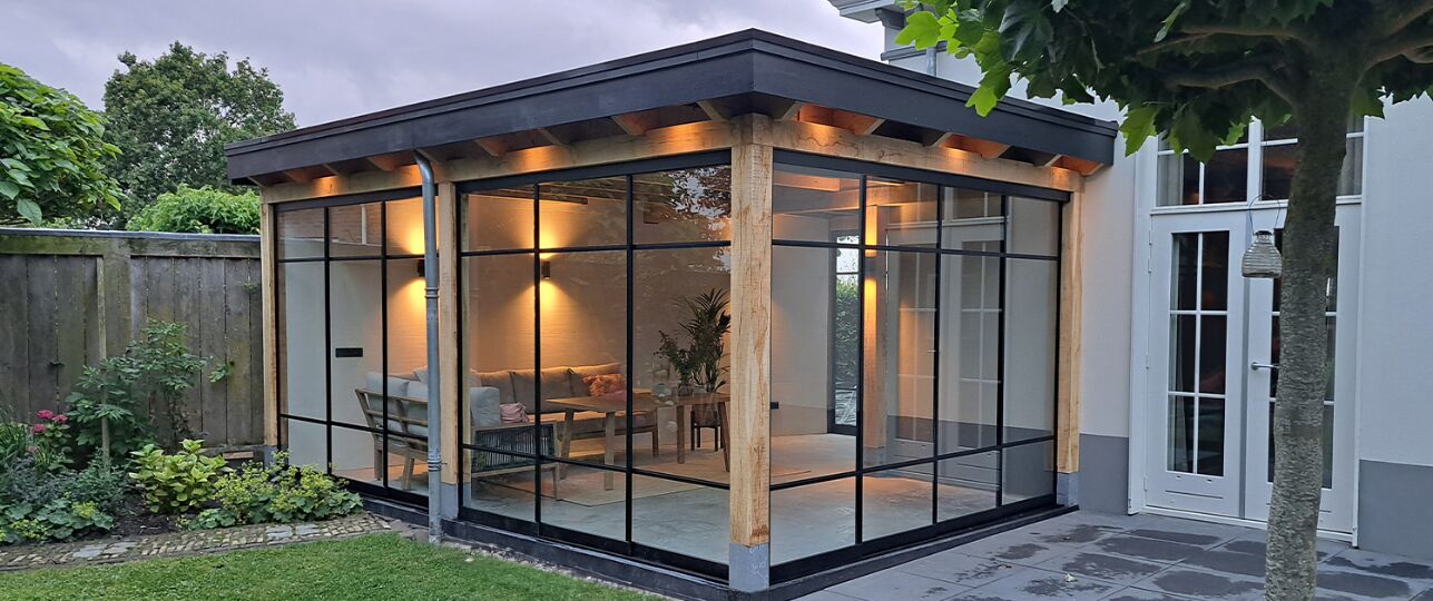 Jouw overkapping gezellig inrichten, kan ook in het najaar: tips